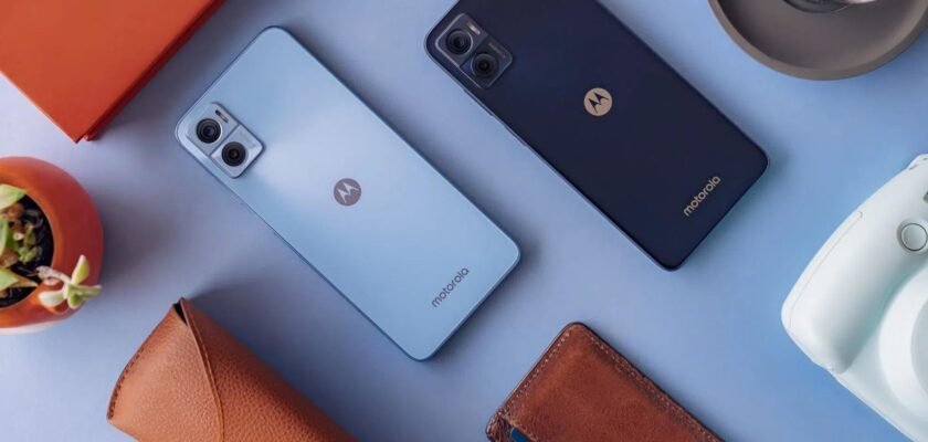 Foca no básico! Motorola lança Moto E22 no Brasil com MediaTek Helio ...